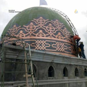Kubah Masjid Tembaga Terbaik dari Pusat Pengrajin Desa Tumang